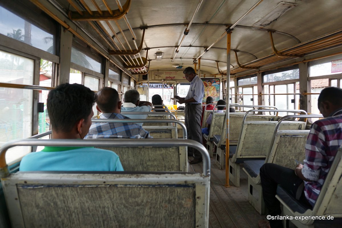 Vehicles on Sri Lankas | Discover Sri Lanka